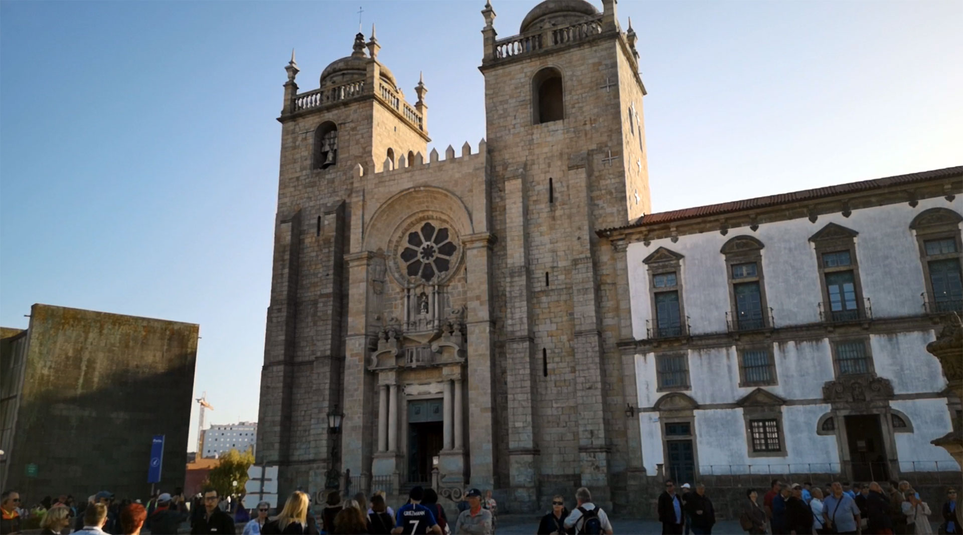 Portus Cale, na origem do nome de Portugal * Caminhos de Portugal